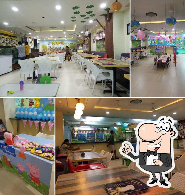 Bumblebee Cafe, Hyderabad, 1st Floor 1 - 98 90 22 G R Complex ...
