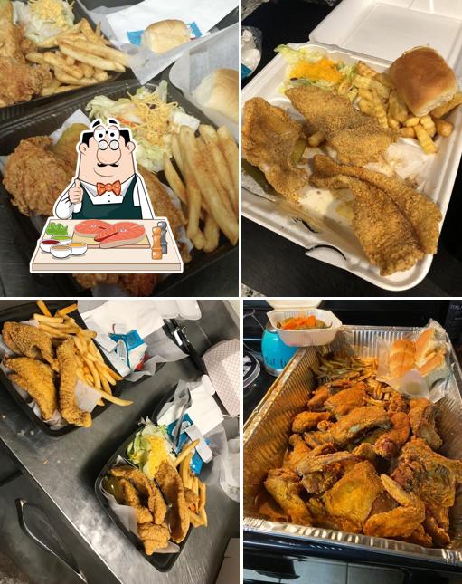 Royal Fried Chicken, Cedar Hill - Restaurant menu, prices and reviews
