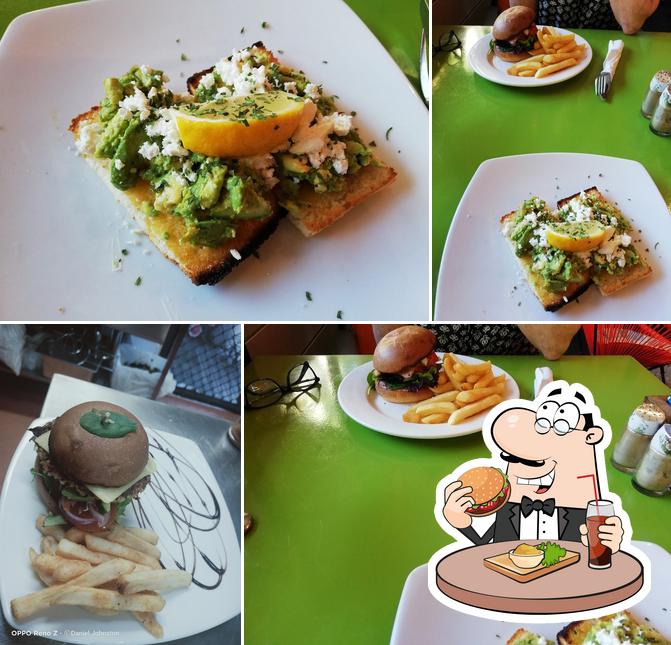 The Blue Parrot Café in Macleay Island - Restaurant menu and reviews