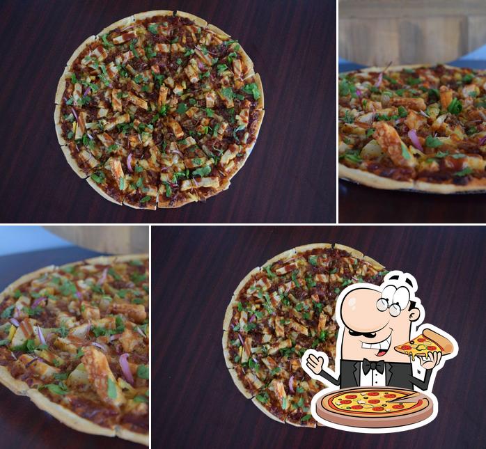 Plaza Pizza, 1130 Mt Vernon Rd #1 in Newark - Restaurant menu and reviews