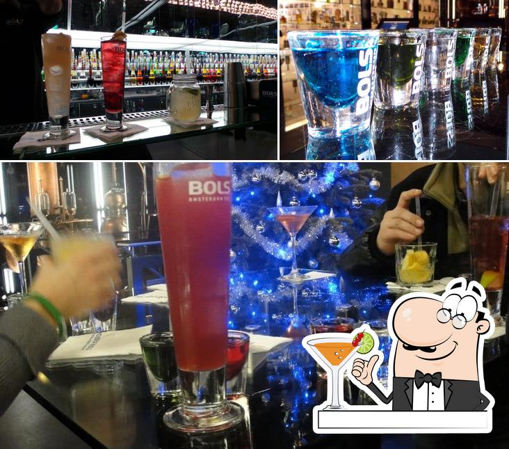 House of Bols, the Cocktail & Genever Experience, Amsterdam ...
