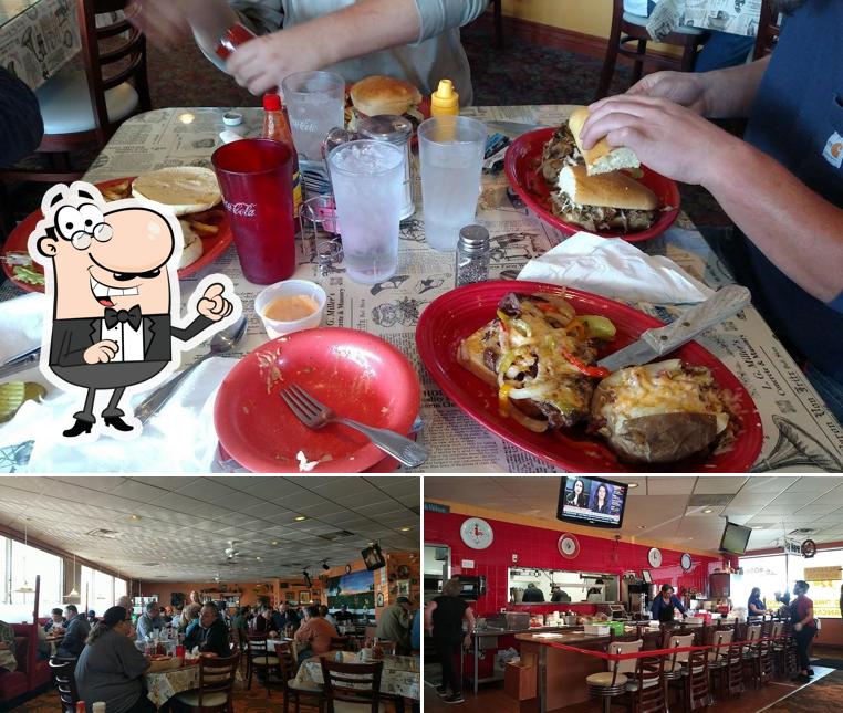 Red Rooster Cafe, Denver - Restaurant menu, prices and reviews