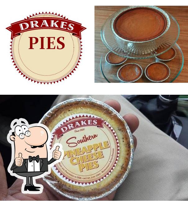 Drakes Pies, 1270 S Alfred St in Los Angeles - Restaurant reviews