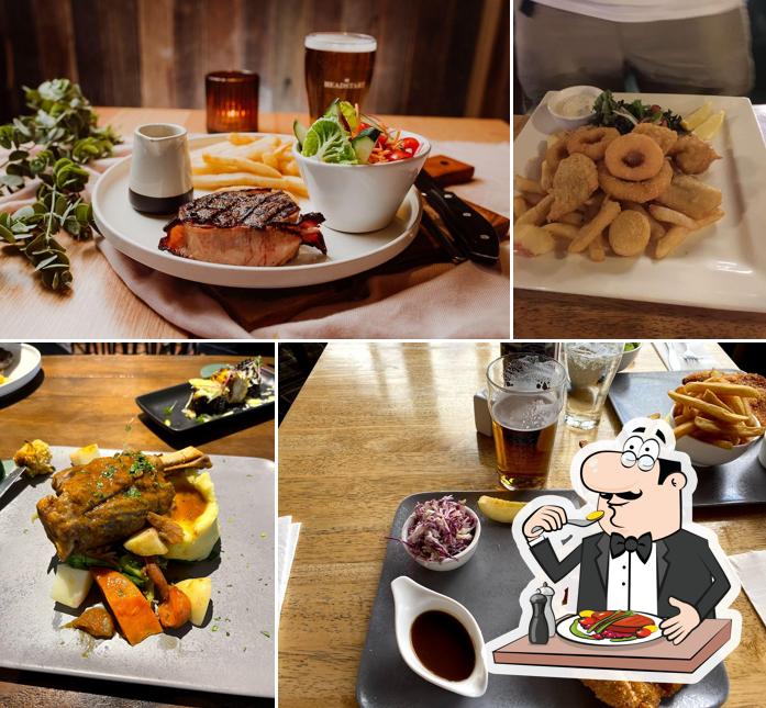 Wallaby Hotel, Mudgeeraba - Restaurant menu, prices and reviews
