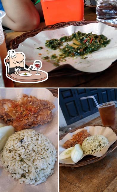 I Am Geprek Bensu restaurant, Medan, Jl. Setia Budi No.38 - Restaurant ...