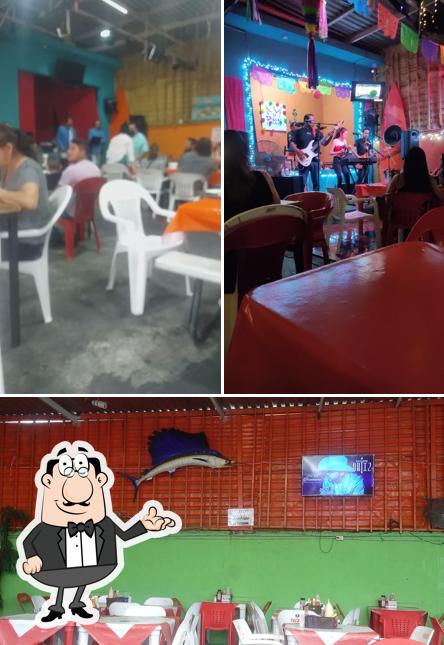 Restaurante Mariscos El Rey, Monterrey, León XIII 4344 - Restaurant ...