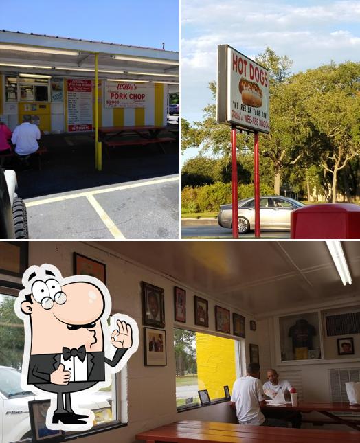 Willie's Wee-Nee Wagon in Brunswick - Restaurant menu and reviews