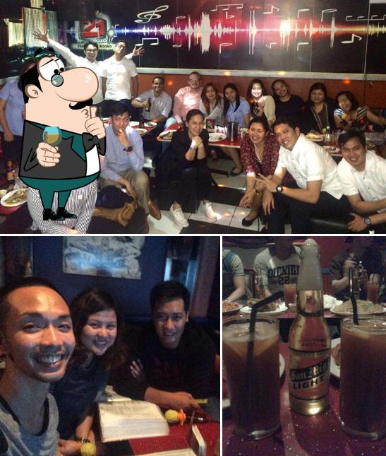 Music 21 Plaza Malate Branch, Manila, Pedro Gil - Restaurant menu ...