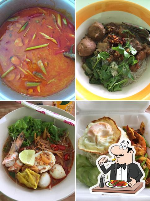 อาดัมก๋วยเตี๋ยวเรือ ร้านอาหารอิสลาม restaurant, Thap Put - Restaurant reviews