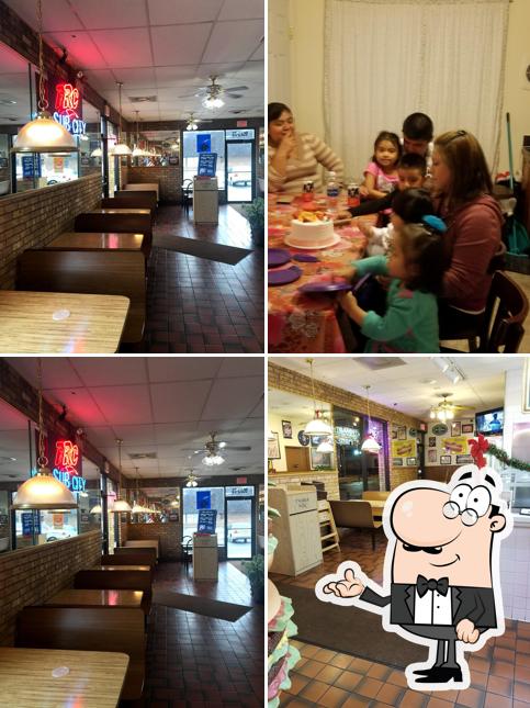 Submarine City, Orland Park - Restaurant menu, prices and reviews