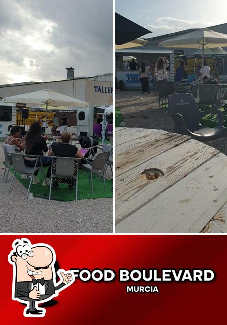 Food boulevard in Murcia - Restaurant reviews