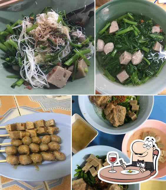 ก๋วยเตี๋ยวลูกชิ้นกลับเพชร restaurant, Songkhla - Restaurant reviews
