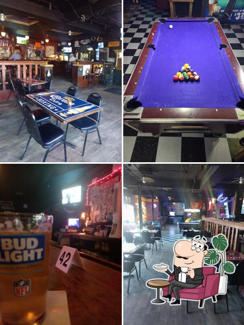 Velvet Melvin Pub in Houston - Restaurant reviews