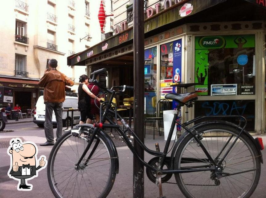 Le Diplomate pub & bar, Paris, 48 Av. du Général Michel Bizot ...
