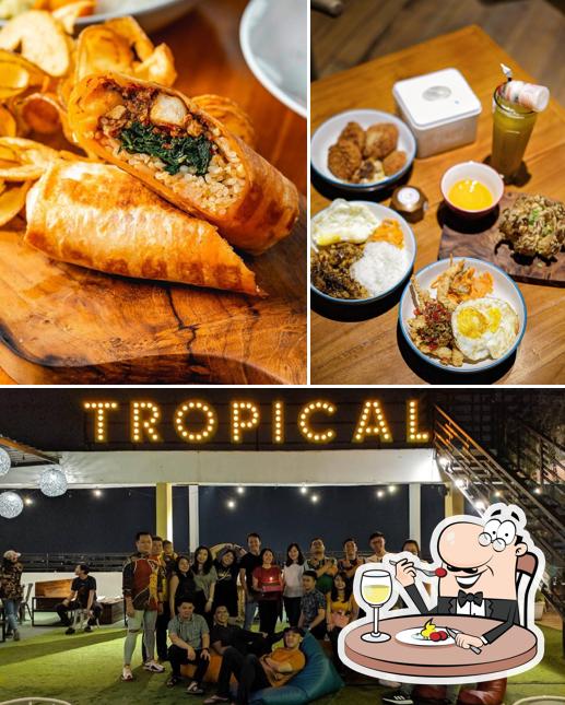 Tropical Rooftop cafe, Medan - Restaurant reviews
