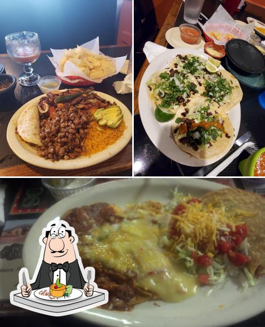 Los Vaqueros, 305 E State Hwy 152 in Mustang - Restaurant menu and reviews