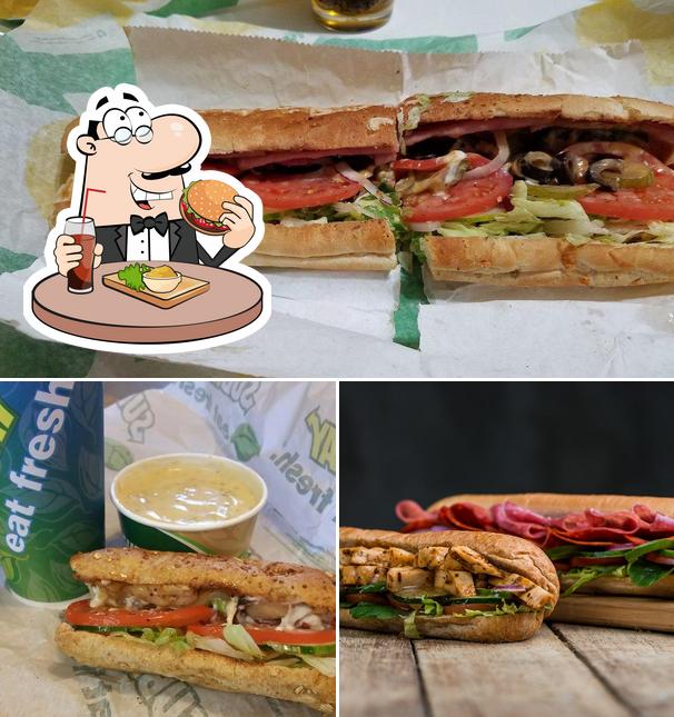 Subway, 1129 11th Ave in Honolulu - Restaurant menu and reviews