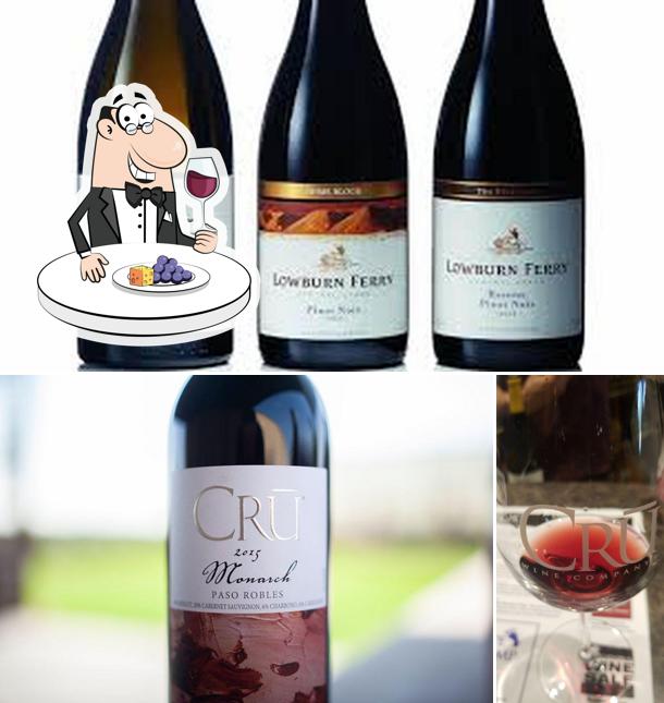 CRŪ Winery in Madera - Restaurant reviews