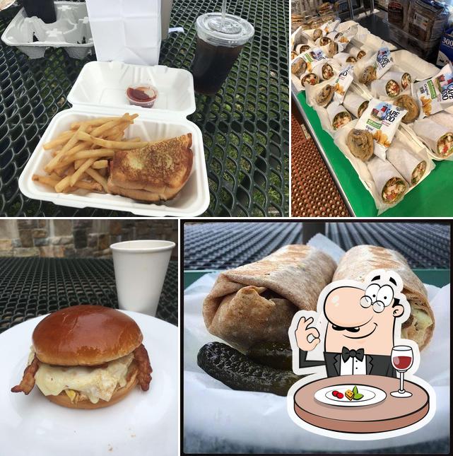 Apple Cart Food Co, 241 Park St in New Canaan - Restaurant menu and reviews