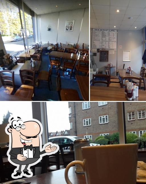 The Broadway Cafe, 520-522 Muswell Hill Broadway in London - Restaurant ...