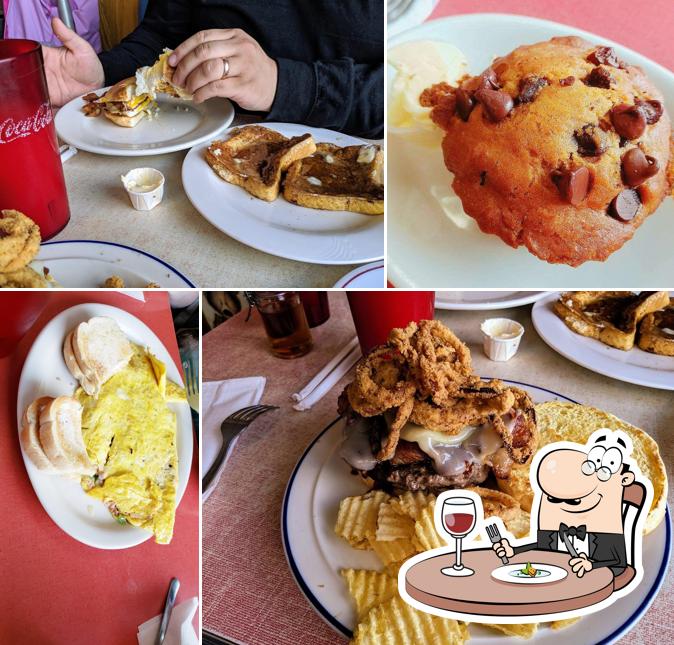 Crossroads Diner, Watertown - Restaurant menu, prices and reviews