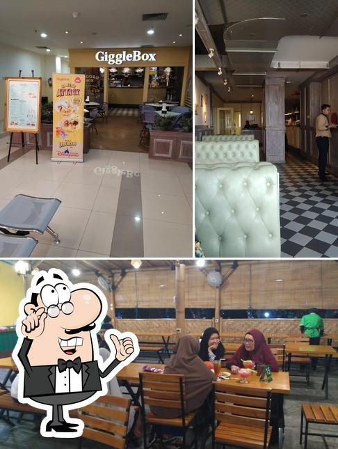 Giggle Box Karawang Central Plaza cafe, Karawang