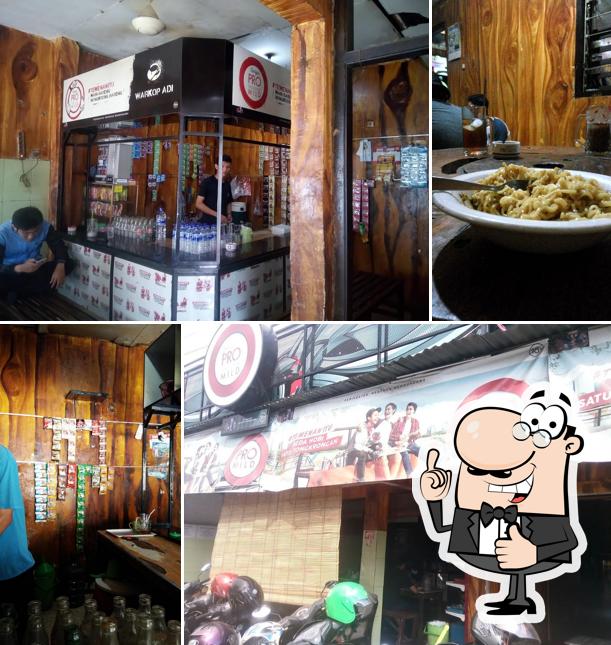 Adi Coffee Shops, Surabaya - Restaurant reviews