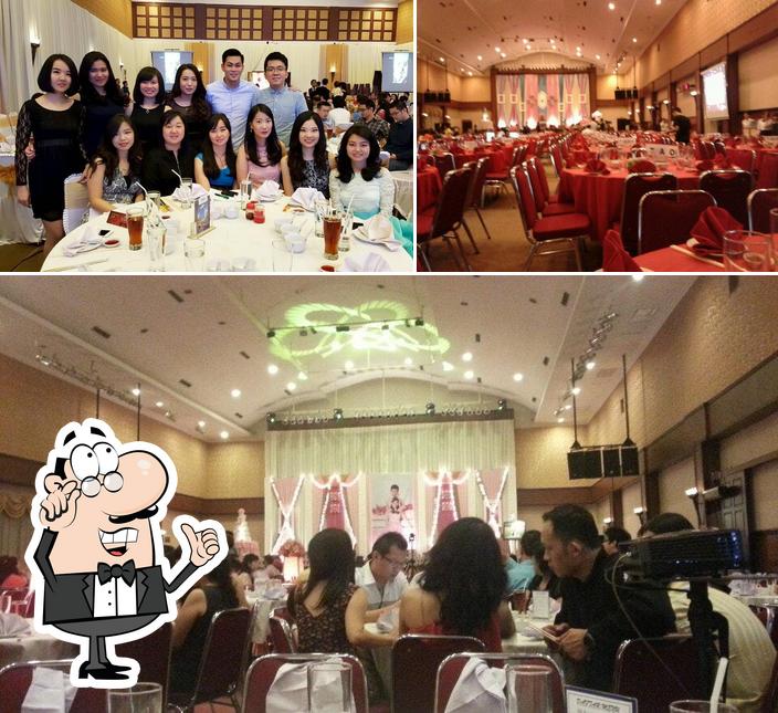 Paramount Grand Ballroom restaurant, Medan - Restaurant reviews