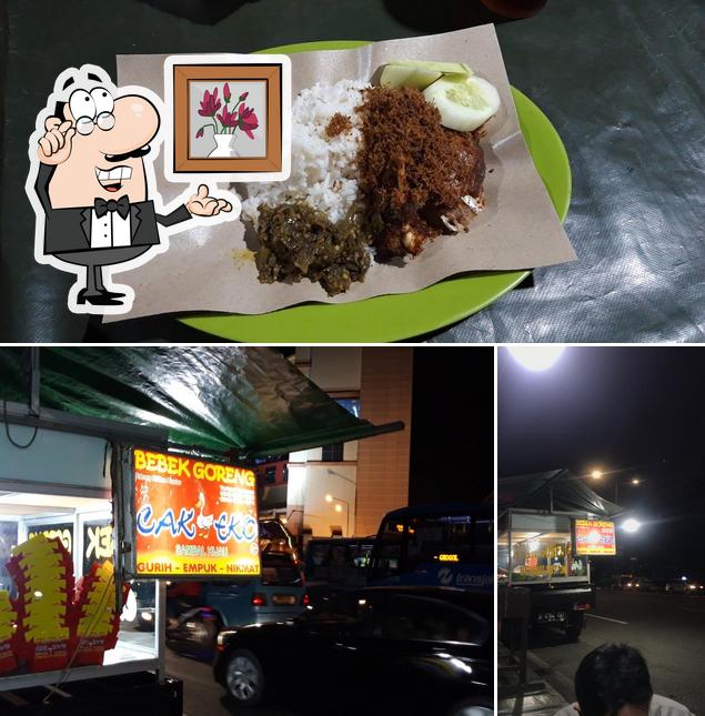 Bebek Goreng Cak Eko, Depan Mall Pgc restaurant, East Jakarta ...