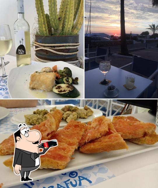 Restaurant Club Nautico Binisafua, Passeig de la Mar, 29 in ...