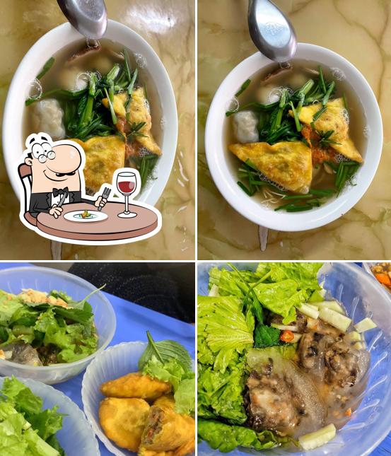 Thanh Linh Bánh Gối Nộm, Hanoi - Restaurant menu, prices and reviews