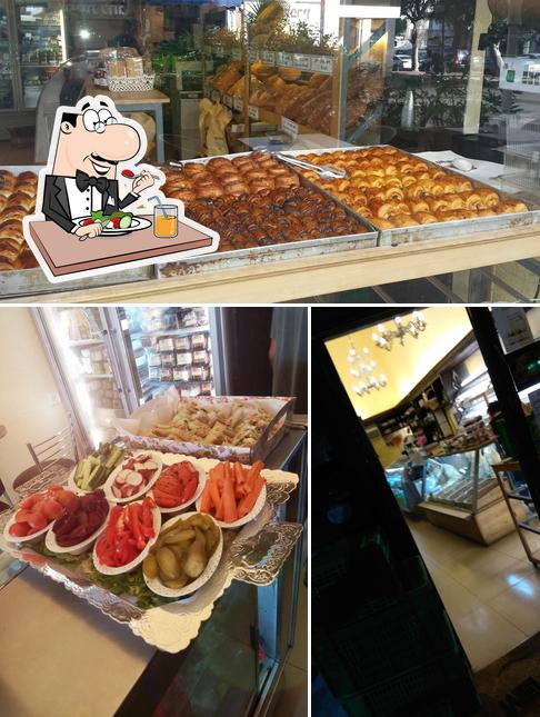 Lechem Tushia, Ra'anana - Restaurant menu, prices and reviews