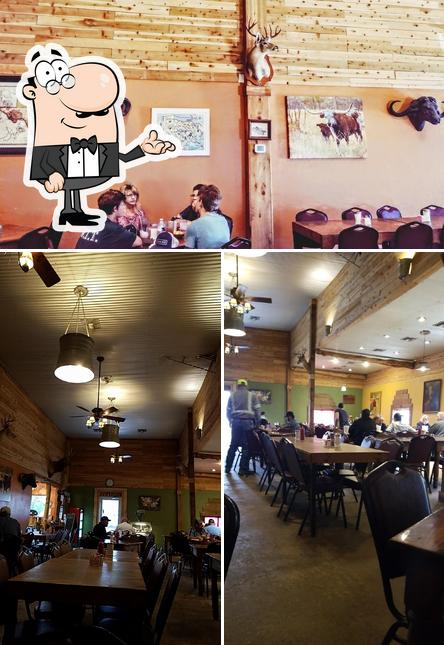Julio's Bar BQ in Uvalde - Restaurant menu and reviews