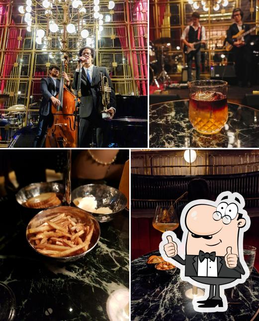 Crimson Room pub & bar, Bangkok - Restaurant reviews