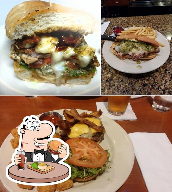 Pub y bar Cuzzy's Brick House, Chaska - Carta del restaurante y opiniones