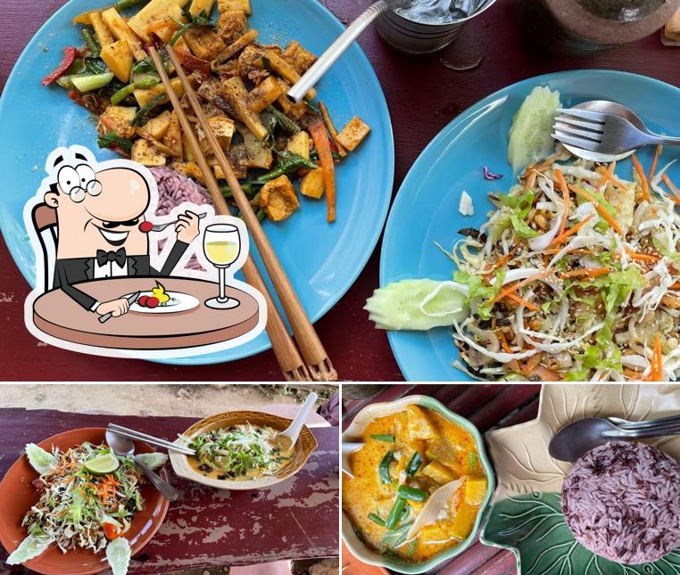 Two Sisters Restaurant, Pai - Restaurant menu, prices and reviews