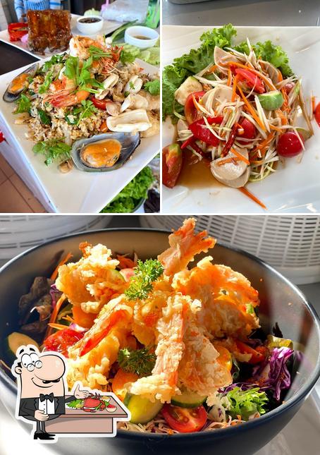 Na Yaai Bai, Nong Bua Yai - Menú del restaurante, precios y reseñas