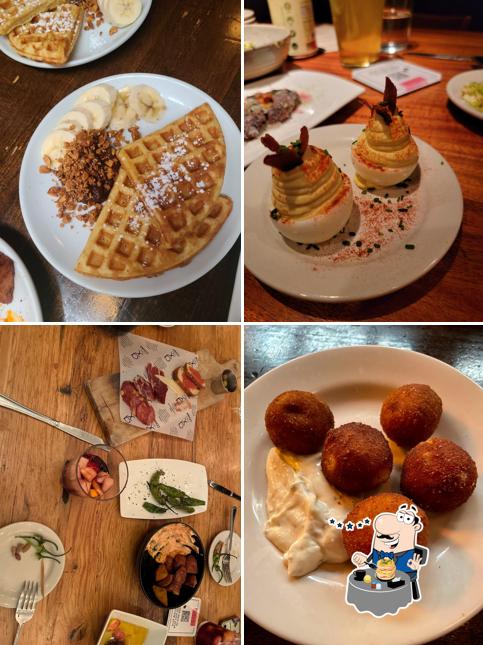 Cafe Ba-Ba-Reeba!, Chicago - Restaurant menu, prices and reviews