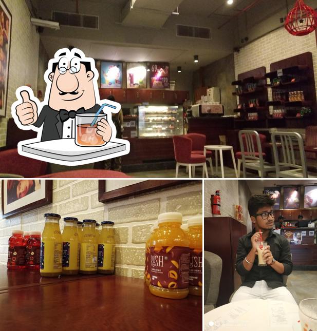 Café Coffee Day - Inside Wood Square Mall, Kolkata, Inside Wood Square ...