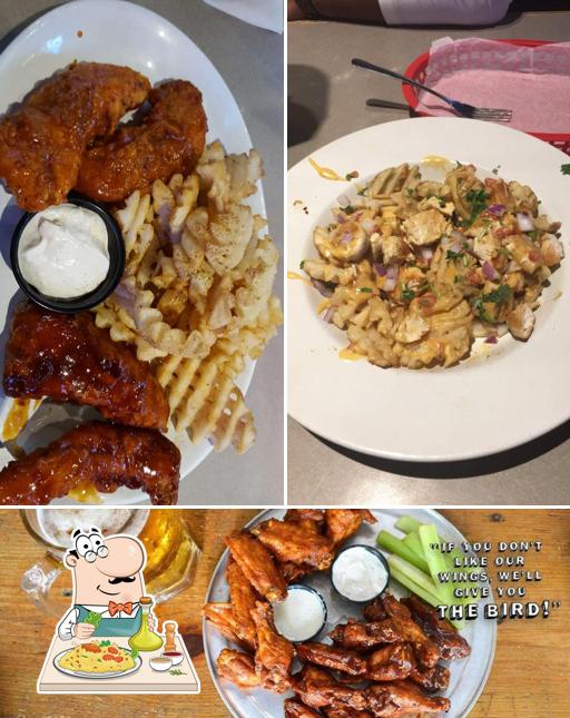 Pluckers Wing Bar, Plano - Restaurant menu, prices and reviews