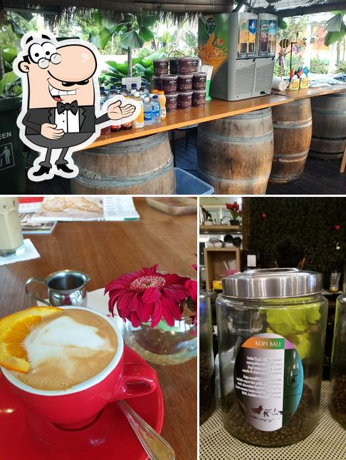 Drink Corner, Curug Sangereng, PJV8+572 - Restaurant reviews
