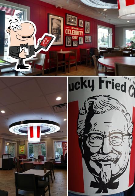 KFC, 131 E Lakewood Blvd in Holland - Restaurant menu and reviews