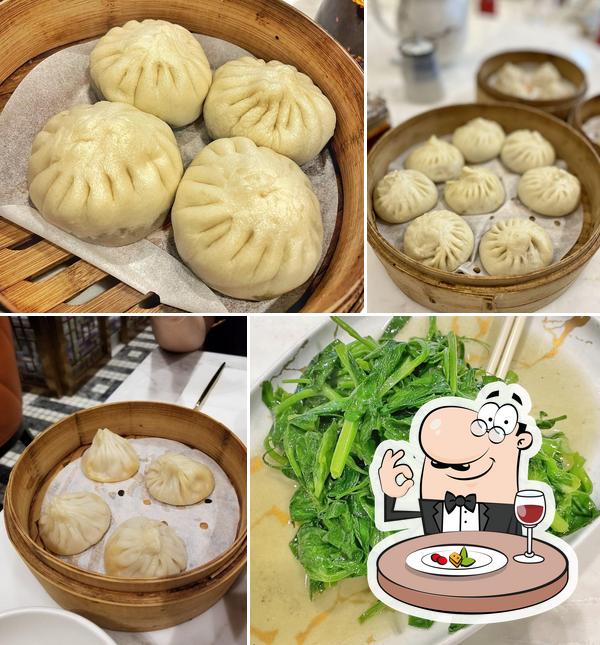 Bao Restaurant Chinatown 狗不理多伦多中国城店 GOUBULI, 272 Spadina Ave. in ...