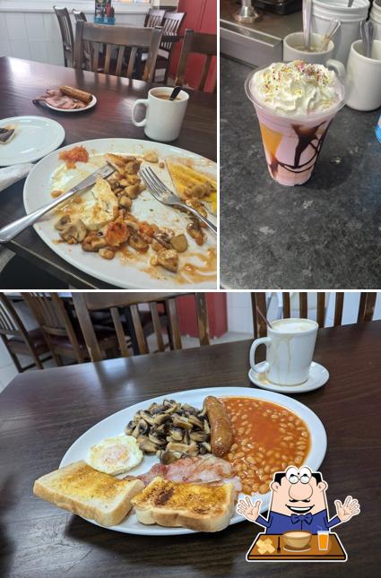 Monoux 2 Coffee House, London - Restaurant menu, prices and reviews