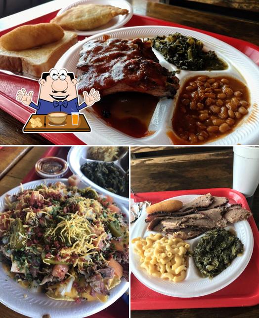 Howell's BBQ, 2011 Junction City Rd in El Dorado - Restaurant menu and ...