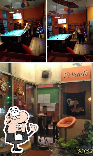 Friends Bar, Bangkok - Restaurant reviews