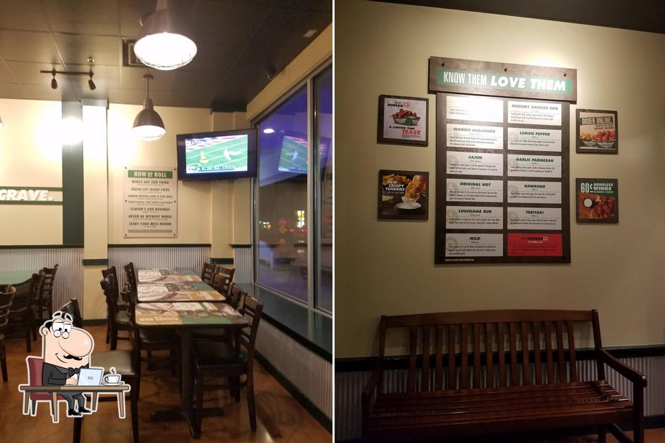 Wingstop, 1372 Winston Plaza in Melrose Park - Restaurant menu and reviews