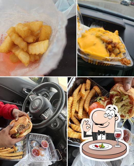 Manny's Burger in Norfolk - Restaurant menu and reviews