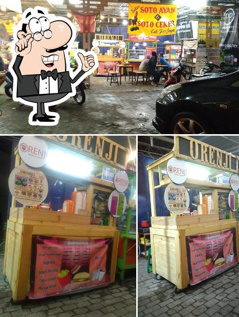 ORENJI Snack & Drink restaurant, Surabaya, Jl. Balas Klumprik No.107 ...