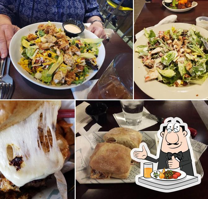 Steel Plow Burger Company in Davenport - Restaurant menu and reviews